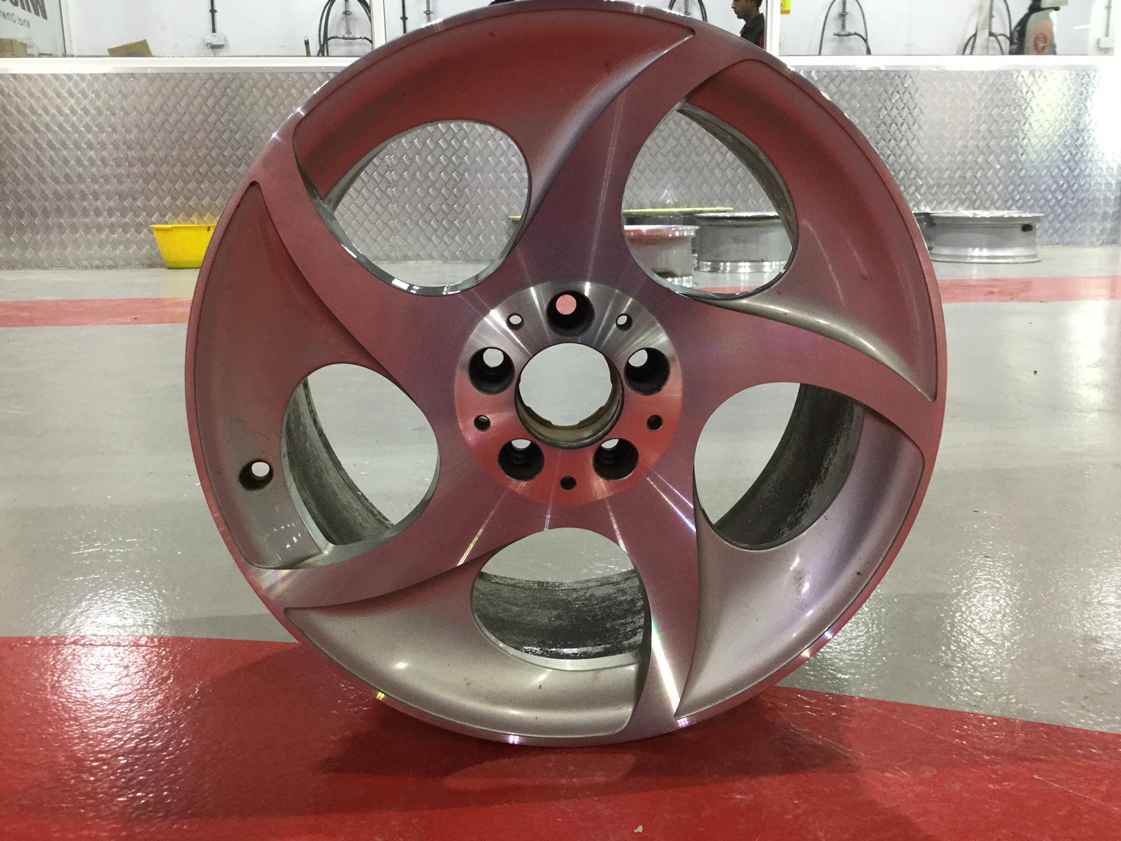 Rim Straightening Services in Dubai | Wheel Fix